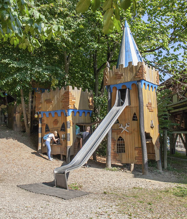 Rund ums Schloss im Schloss Kaltenberg – Ritterspielplatz Schloss ...